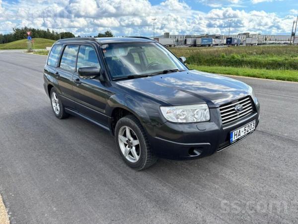 Grey Subaru Forester 2008 in Riga, with an engine capacity of 2.00 L and mileage of 356 thousand km for 2300 €, photo 4 on AUTOMOTO.COM.LV