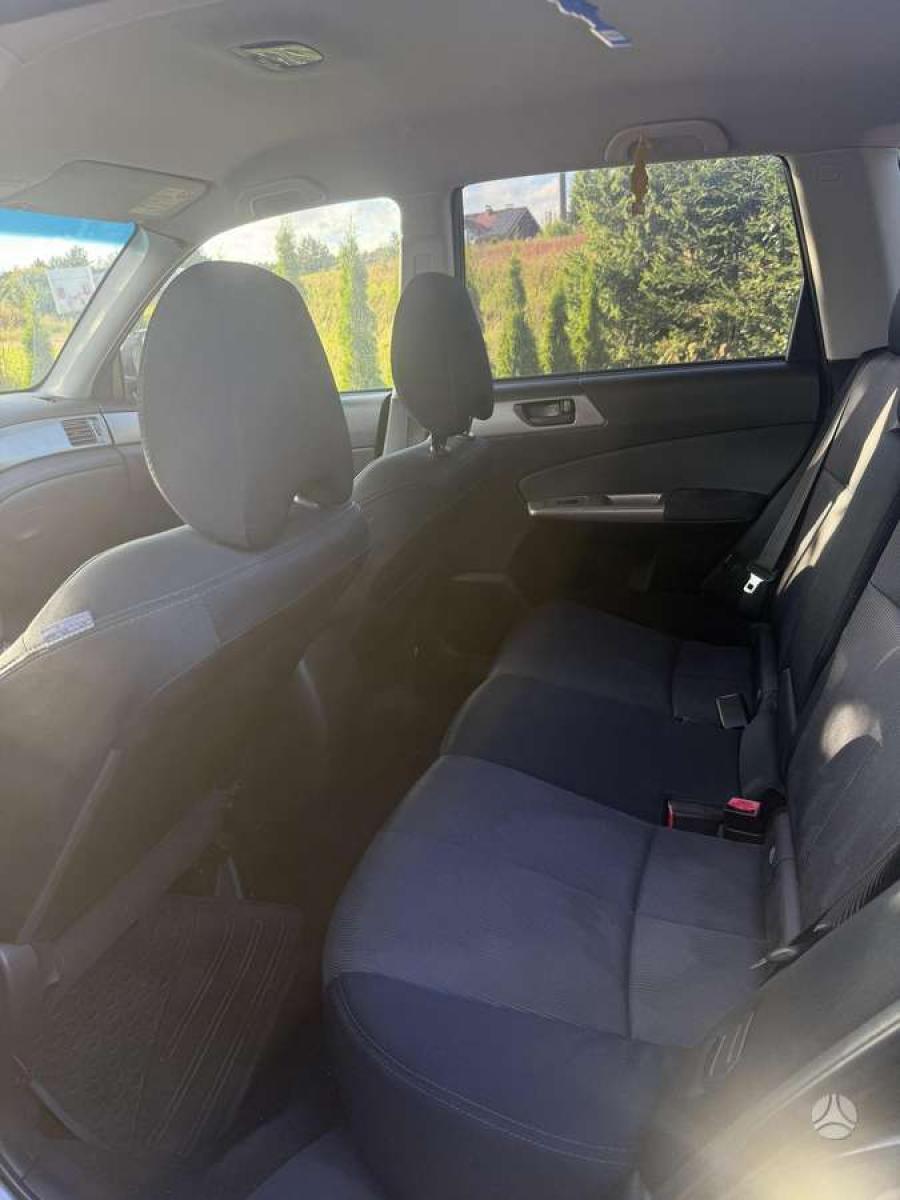 Pelēks Subaru Forester 2008 Trakai, ar dzinēja tilpumu 1.99 L un nobraukumu 287 tūkst. km par 3300 €, foto 5 vietnē AUTOMOTO.COM.LV