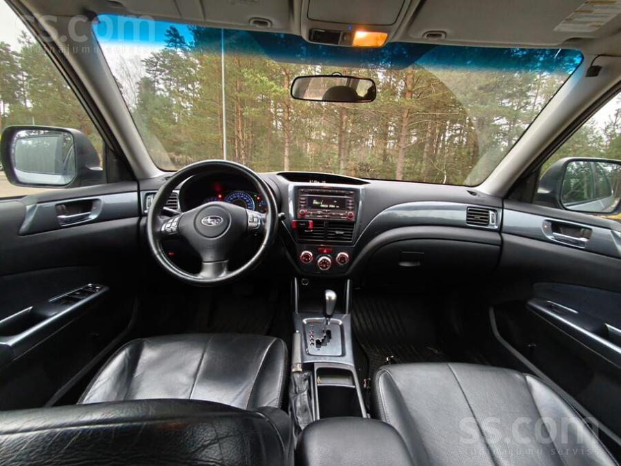 Pelēks Subaru Forester 2008 Rīga, ar dzinēja tilpumu 2.00 L un nobraukumu 210 tūkst. km par 4800 €, foto 5 vietnē AUTOMOTO.COM.LV