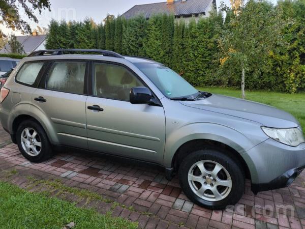 Pelēks Subaru Forester 2008 Jelgava, ar dzinēja tilpumu 2.00 L un nobraukumu 257 tūkst. km par 2900 €, foto 4 vietnē AUTOMOTO.COM.LV