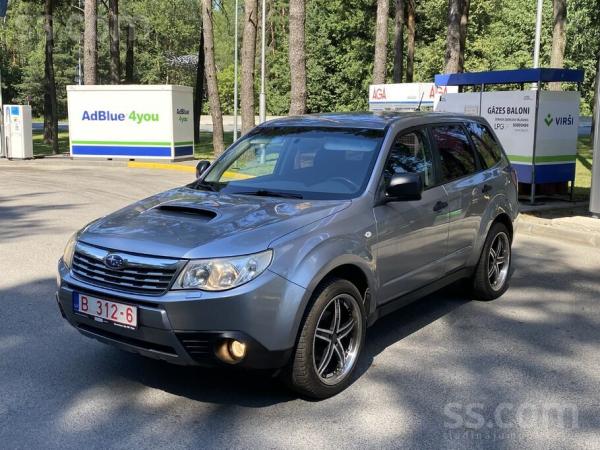 Grey Subaru Forester 2009 in Riga, with an engine capacity of 2.00 L and mileage of 0 thousand km for 2999 €, photo 1 on AUTOMOTO.COM.LV