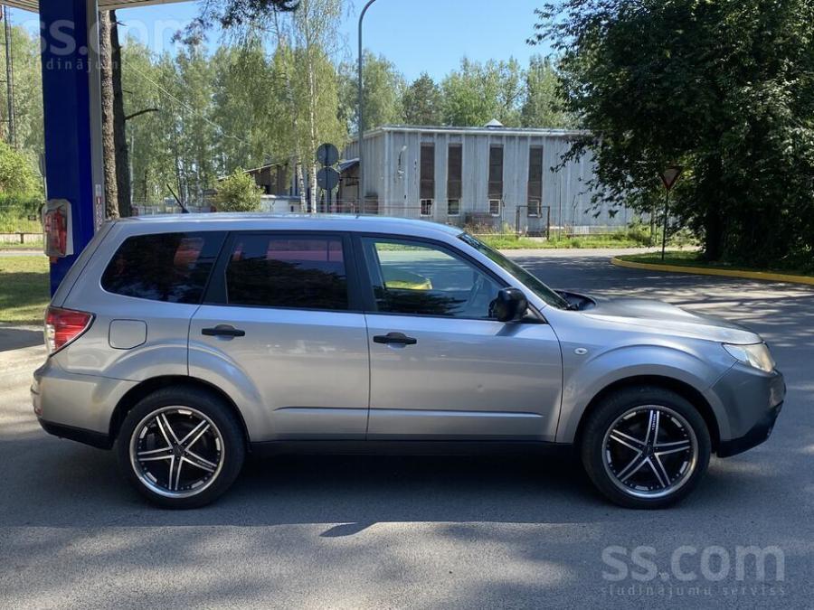 Grey Subaru Forester 2009 in Riga, with an engine capacity of 2.00 L and mileage of 0 thousand km for 2999 €, photo 6 on AUTOMOTO.COM.LV