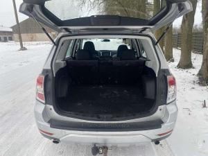 Pelēks Subaru Forester 2009 Marijampole, ar dzinēja tilpumu 1.99 L un nobraukumu 127 tūkst. km par 3650 €, foto 10 vietnē AUTOMOTO.COM.LV