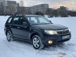 Grey Subaru Forester 2009 in Vilnius, with an engine capacity of 1.99 L and mileage of 400 thousand km for 2800 €, photo 3 on AUTOMOTO.COM.LV