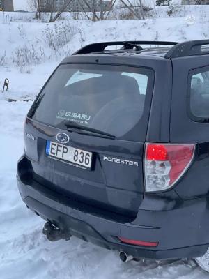 Grey Subaru Forester 2009 in Vilnius, with an engine capacity of 1.99 L and mileage of 400 thousand km for 2800 €, photo 6 on AUTOMOTO.COM.LV