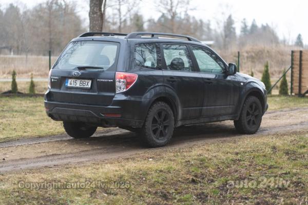 Pelēks Subaru Forester 2009 Tallina, ar dzinēja tilpumu 2.00 L un nobraukumu 171 tūkst. km par 3499 €, foto 6 vietnē AUTOMOTO.COM.LV