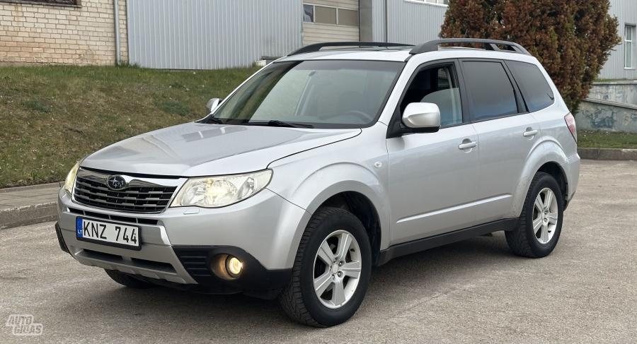 Pelēks Subaru Forester 2009 Šauļi, ar dzinēja tilpumu 2.00 L un nobraukumu 349 tūkst. km par 4200 €, foto 4 vietnē AUTOMOTO.COM.LV