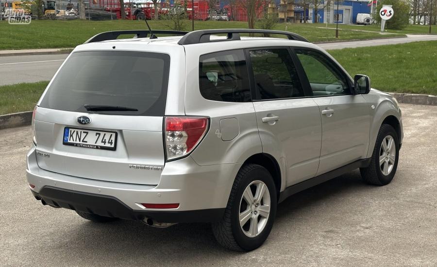 Pelēks Subaru Forester 2009 Šauļi, ar dzinēja tilpumu 2.00 L un nobraukumu 349 tūkst. km par 4200 €, foto 9 vietnē AUTOMOTO.COM.LV