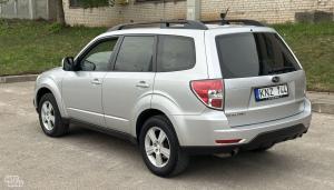 Pelēks Subaru Forester 2009 Šauļi, ar dzinēja tilpumu 2.00 L un nobraukumu 349 tūkst. km par 4200 €, foto 10 vietnē AUTOMOTO.COM.LV