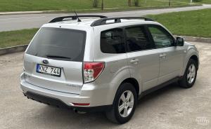 Pelēks Subaru Forester 2009 Šauļi, ar dzinēja tilpumu 2.00 L un nobraukumu 349 tūkst. km par 4200 €, foto 11 vietnē AUTOMOTO.COM.LV