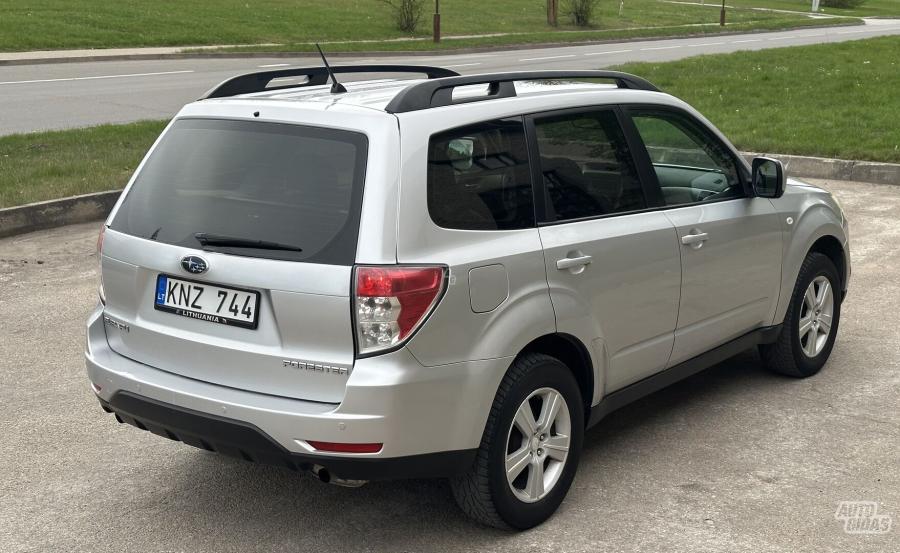 Pelēks Subaru Forester 2009 Šauļi, ar dzinēja tilpumu 2.00 L un nobraukumu 349 tūkst. km par 4200 €, foto 11 vietnē AUTOMOTO.COM.LV