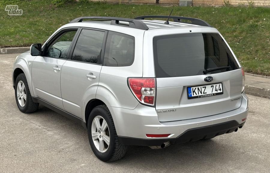 Pelēks Subaru Forester 2009 Šauļi, ar dzinēja tilpumu 2.00 L un nobraukumu 349 tūkst. km par 4200 €, foto 12 vietnē AUTOMOTO.COM.LV