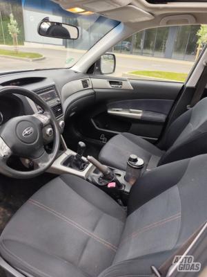 Pelēks Subaru Forester 2009 Utena, ar dzinēja tilpumu 2.00 L un nobraukumu 193 tūkst. km par 5500 €, foto 13 vietnē AUTOMOTO.COM.LV