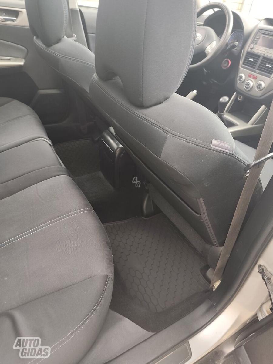 Pelēks Subaru Forester 2009 Utena, ar dzinēja tilpumu 2.00 L un nobraukumu 193 tūkst. km par 5500 €, foto 15 vietnē AUTOMOTO.COM.LV