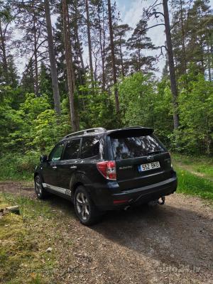Grey Subaru Forester 2009 in Rakvere, with an engine capacity of 2.00 L and mileage of 254 thousand km for 4200 €, photo 4 on AUTOMOTO.COM.LV