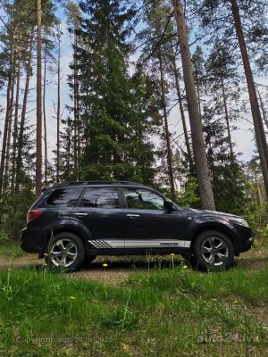 Grey Subaru Forester 2009 in Rakvere, with an engine capacity of 2.00 L and mileage of 254 thousand km for 4200 €, photo 6 on AUTOMOTO.COM.LV