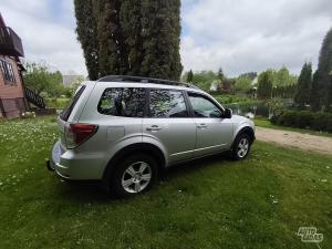 Grey Subaru Forester 2009 in Utena, with an engine capacity of 2.00 L and mileage of 193 thousand km for 5000 €, photo 8 on AUTOMOTO.COM.LV