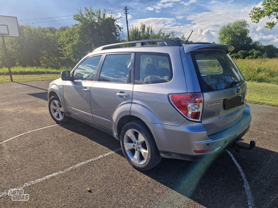 Pelēks Subaru Forester 2009 Ukmergė, ar dzinēja tilpumu 2.00 L un nobraukumu 394 tūkst. km par 2500 €, foto 1 vietnē AUTOMOTO.COM.LV