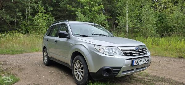 Pelēks Subaru Forester 2009 Viļņa, ar dzinēja tilpumu 2.00 L un nobraukumu 150 tūkst. km par 5500 €, foto 6 vietnē AUTOMOTO.COM.LV
