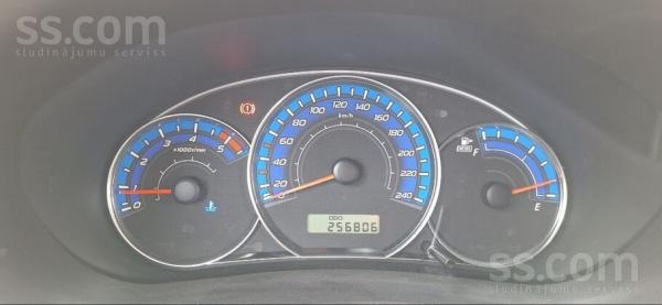 Grey Subaru Forester 2009 in Madona, with an engine capacity of 2.00 L and mileage of 257 thousand km for 3000 €, photo 6 on AUTOMOTO.COM.LV