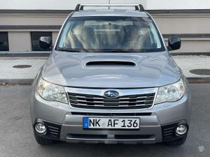 Grey Subaru Forester 2009 in Marijampole, with an engine capacity of 2.00 L and mileage of 173 thousand km for 3950 €, photo 3 on AUTOMOTO.COM.LV
