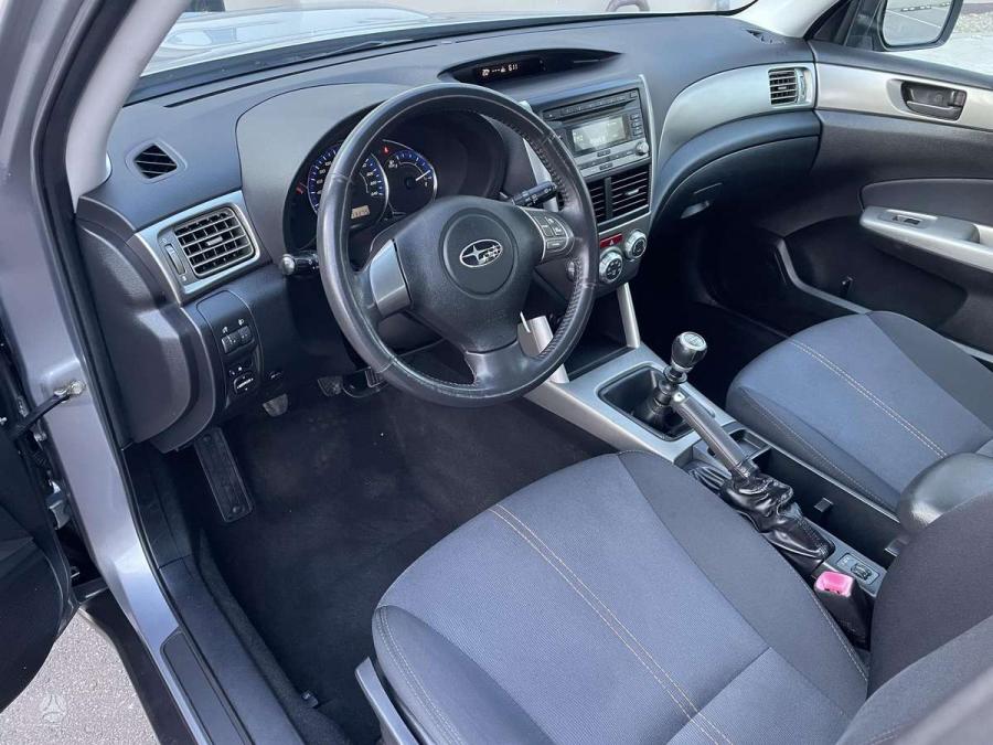 Grey Subaru Forester 2009 in Marijampole, with an engine capacity of 2.00 L and mileage of 173 thousand km for 3950 €, photo 14 on AUTOMOTO.COM.LV