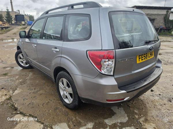 Grey Subaru Forester 2009 in Jonava, with an engine capacity of 2.00 L and mileage of 109 thousand km for 2199 €, photo 7 on AUTOMOTO.COM.LV