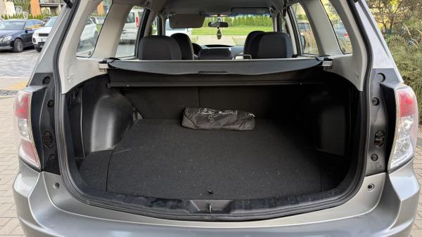 Grey Subaru Forester 2009 in Vilnius, with an engine capacity of 2.00 L and mileage of 240 thousand km for 4400 €, photo 10 on AUTOMOTO.COM.LV