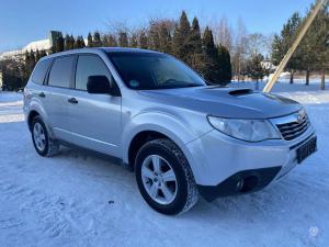 Pelēks Subaru Forester 2010 Biržai, ar dzinēja tilpumu 2.00 L un nobraukumu 191 tūkst. km par 3250 €, foto  vietnē AUTOMOTO.COM.LV