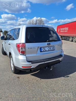 Grey Subaru Forester 2010 in Riga, with an engine capacity of 2.00 L and mileage of 183 thousand km for 4500 €, photo 6 on AUTOMOTO.COM.LV