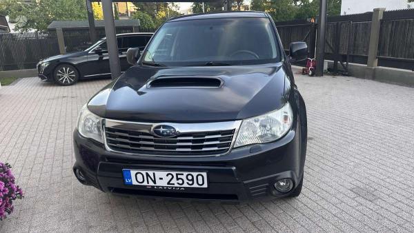 Pelēks Subaru Forester 2010 Jūrmala, ar dzinēja tilpumu 1.99 L un nobraukumu 270 tūkst. km par 3700 €, foto 3 vietnē AUTOMOTO.COM.LV