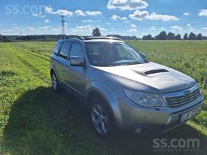Pelēks Subaru Forester 2010 Jelgava, ar dzinēja tilpumu 2.00 L un nobraukumu 335 tūkst. km par 3400 €, foto  vietnē AUTOMOTO.COM.LV