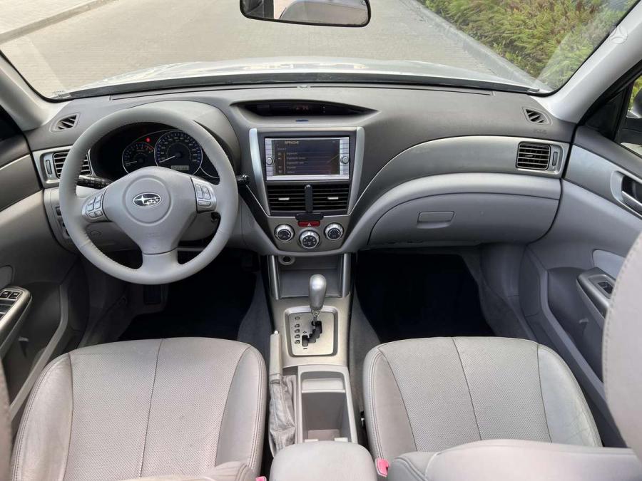 Pelēks Subaru Forester 2010 Viļņa, ar dzinēja tilpumu 2.00 L un nobraukumu 250 tūkst. km par 5850 €, foto 14 vietnē AUTOMOTO.COM.LV