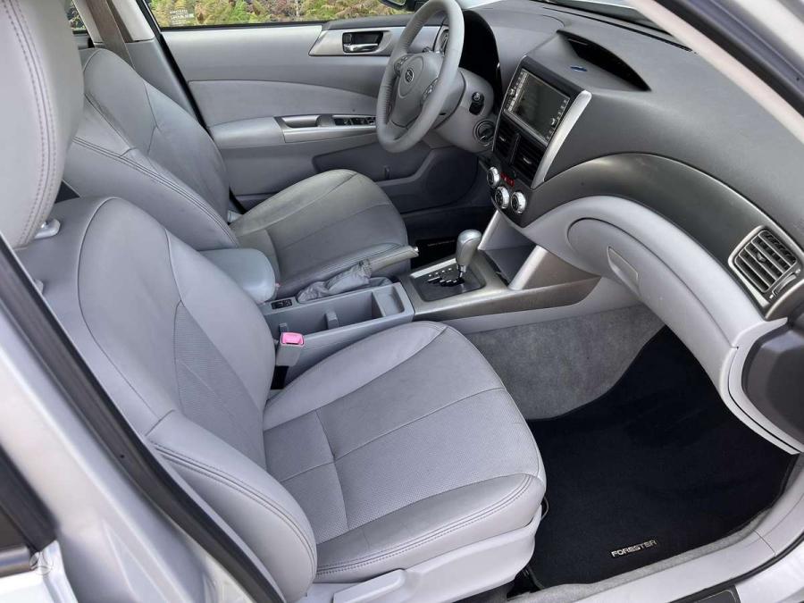 Pelēks Subaru Forester 2010 Viļņa, ar dzinēja tilpumu 2.00 L un nobraukumu 250 tūkst. km par 5850 €, foto 16 vietnē AUTOMOTO.COM.LV