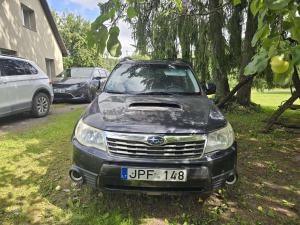 Grey Subaru Forester 2010 in Silale, with an engine capacity of 2.00 L and mileage of 270 thousand km for 1900 €, photo 3 on AUTOMOTO.COM.LV