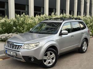 Grey Subaru Forester 2010 in Vilnius, with an engine capacity of 2.46 L and mileage of 225 thousand km for 2800 €, photo  on AUTOMOTO.COM.LV