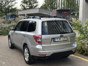 Grey Subaru Forester 2010 in Vilnius, with an engine capacity of 2.46 L and mileage of 225 thousand km for 2800 €, photo 5 on AUTOMOTO.COM.LV
