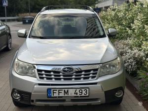 Grey Subaru Forester 2010 in Vilnius, with an engine capacity of 2.46 L and mileage of 225 thousand km for 2800 €, photo 9 on AUTOMOTO.COM.LV