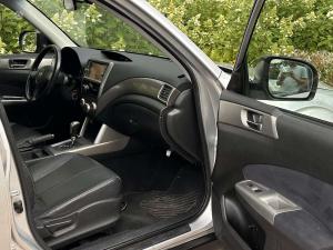 Grey Subaru Forester 2010 in Vilnius, with an engine capacity of 2.46 L and mileage of 225 thousand km for 2800 €, photo 11 on AUTOMOTO.COM.LV