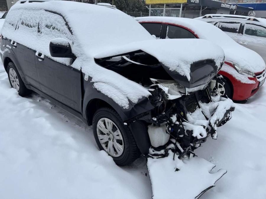 Grey Subaru Forester 2011 in Klaipeda, with an engine capacity of 2.00 L and mileage of 340 thousand km for 900 €, photo 1 on AUTOMOTO.COM.LV