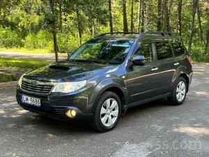 Grey Subaru Forester 2011 in Riga, with an engine capacity of 2.00 L and mileage of 0 thousand km for 6999 €, photo  on AUTOMOTO.COM.LV