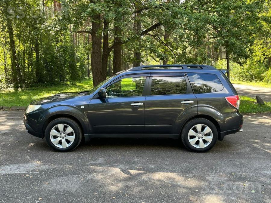 Grey Subaru Forester 2011 in Riga, with an engine capacity of 2.00 L and mileage of 0 thousand km for 6999 €, photo 3 on AUTOMOTO.COM.LV