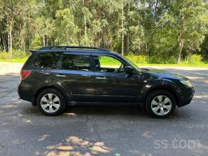 Grey Subaru Forester 2011 in Riga, with an engine capacity of 2.00 L and mileage of 0 thousand km for 6999 €, photo 7 on AUTOMOTO.COM.LV
