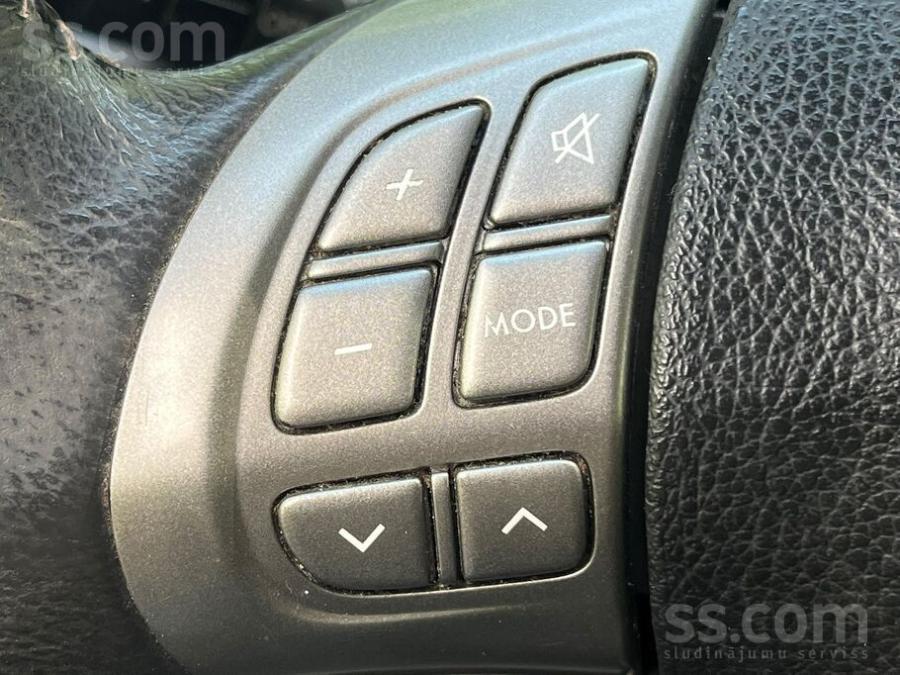 Grey Subaru Forester 2011 in Riga, with an engine capacity of 2.00 L and mileage of 0 thousand km for 6999 €, photo 15 on AUTOMOTO.COM.LV