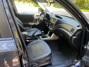 Grey Subaru Forester 2011 in Riga, with an engine capacity of 2.00 L and mileage of 0 thousand km for 6999 €, photo 23 on AUTOMOTO.COM.LV