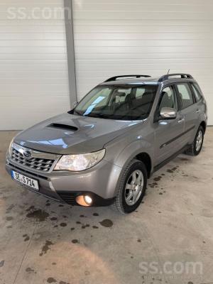 Pelēks Subaru Forester 2012 Balvi, ar dzinēja tilpumu 2.00 L un nobraukumu 0 tūkst. km par 3699 €, foto 1 vietnē AUTOMOTO.COM.LV