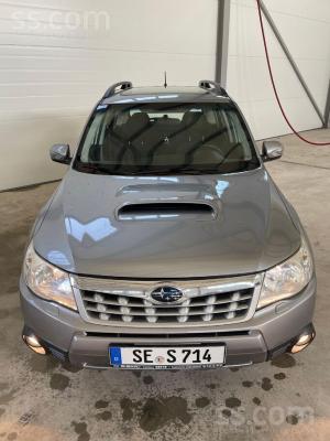 Pelēks Subaru Forester 2012 Balvi, ar dzinēja tilpumu 2.00 L un nobraukumu 0 tūkst. km par 3699 €, foto 2 vietnē AUTOMOTO.COM.LV