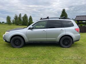 Pelēks Subaru Forester 2012 Tartu, ar dzinēja tilpumu 2.00 L un nobraukumu 281 tūkst. km par 4000 €, foto 5 vietnē AUTOMOTO.COM.LV