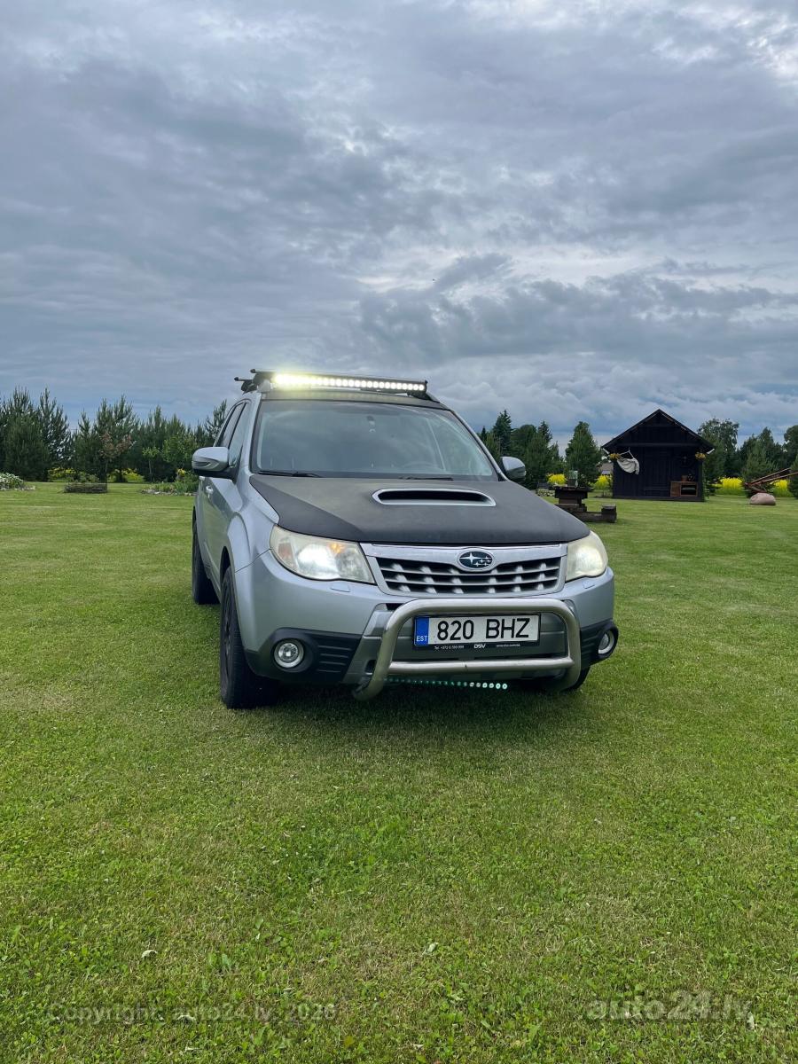 Pelēks Subaru Forester 2012 Tartu, ar dzinēja tilpumu 2.00 L un nobraukumu 281 tūkst. km par 4000 €, foto 6 vietnē AUTOMOTO.COM.LV