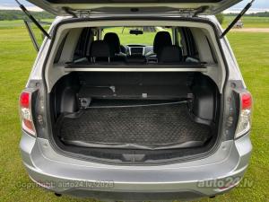 Pelēks Subaru Forester 2012 Tartu, ar dzinēja tilpumu 2.00 L un nobraukumu 281 tūkst. km par 4000 €, foto 12 vietnē AUTOMOTO.COM.LV